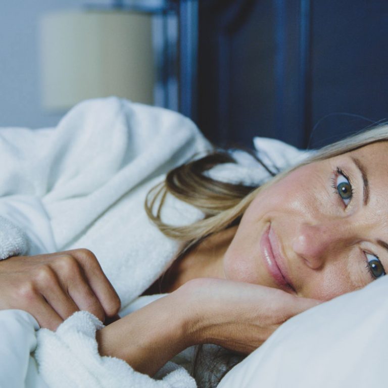 How To Pillow Hump - A Woman's Guide To Riding Pillows